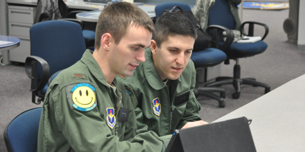 Defense Department Expands Classified Mobility Program | SIGNAL Magazine