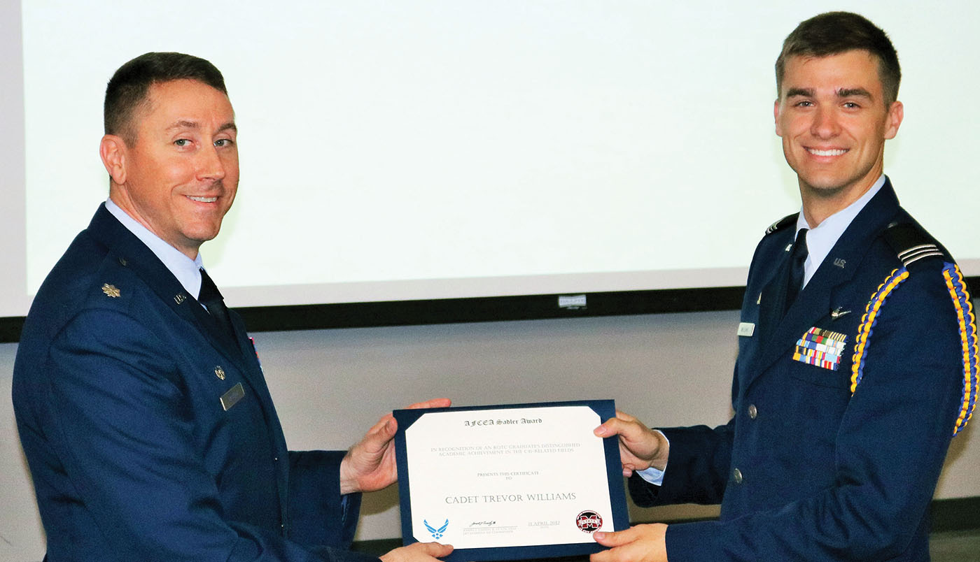 ROTC Awards Celebrate Academic Excellence, Leadership | SIGNAL Magazine